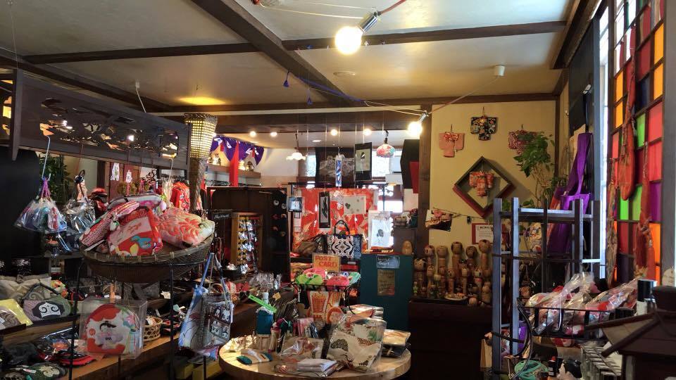 OMIYAGEYA (Souvenir shop): Niseko Izumikyo